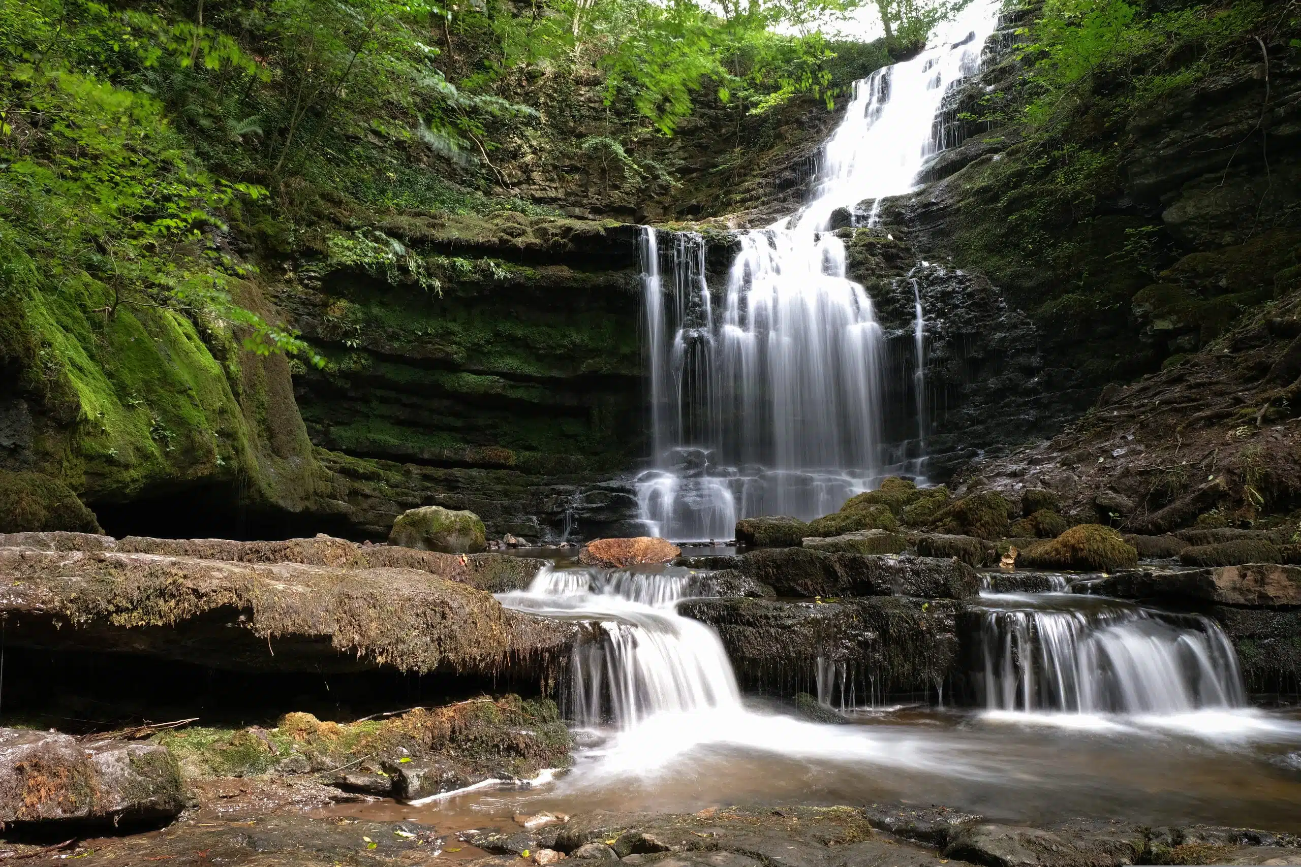 9 Eco-Friendly Wild Swimming Tips for Nature-Loving Dippers